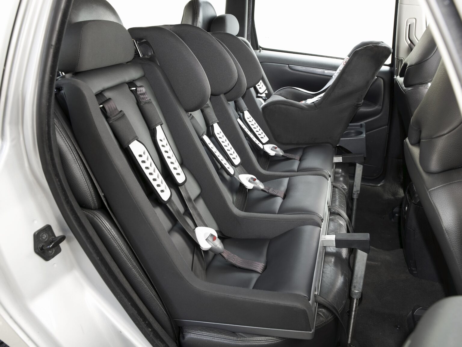 Child Car Seats | Multimac