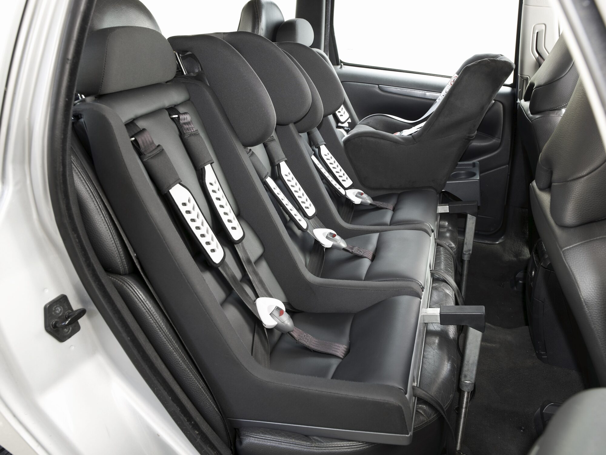 Child Car Seats | Multimac